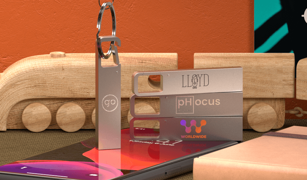 Iron Hook: USB Flash Drives | Maikii