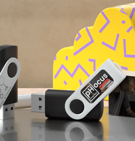 Twister Rubby Priority: USB Flash Drives | Maikii